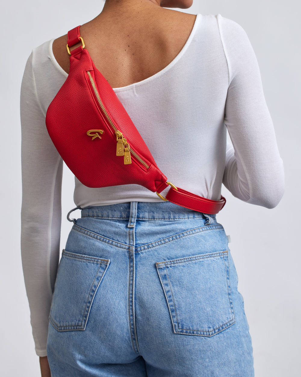 Pebble Mini Fanny Pack Red | Vegan Leather & Gold Zipper Fanny Pack